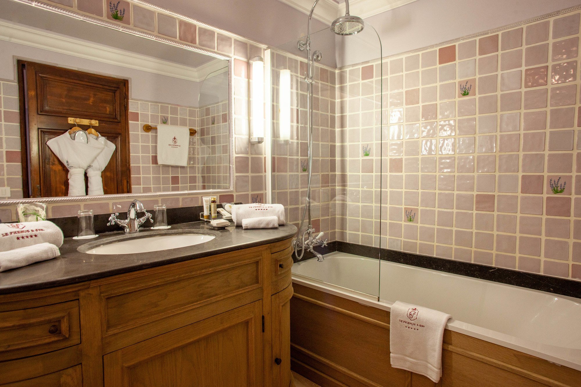 Le Phébus & Spa | Rooms & Suites | Hotel Spa Gordes