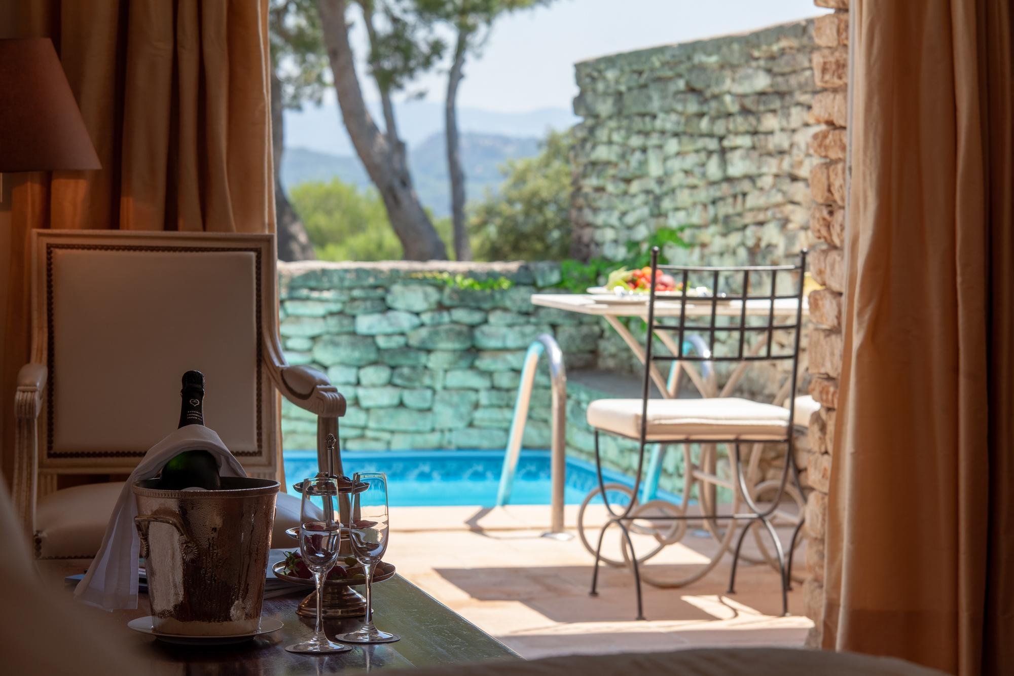 Le Phébus & Spa | Rooms & Suites | Hotel Spa Gordes